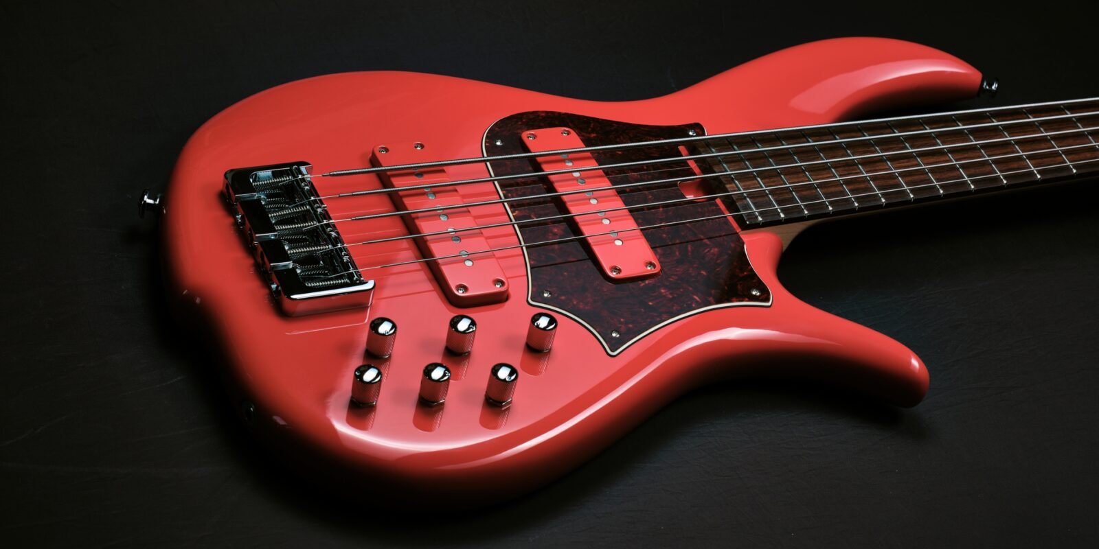 F Bass BN5 Fiesta Red | Bass Buddha