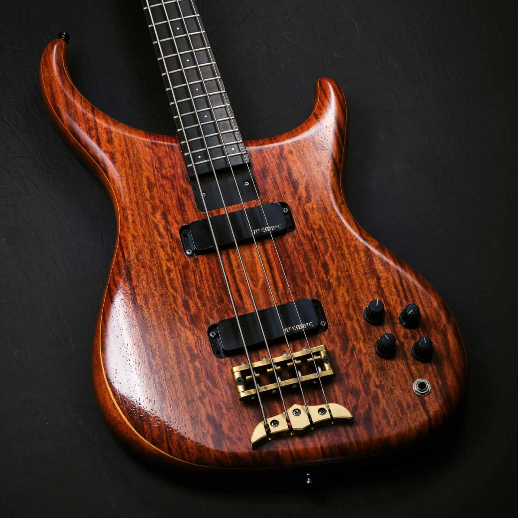 Pre-owned Alembic Orion (1997) | Bass Buddha