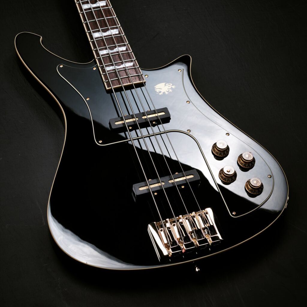 Baum Guitars Nidhogg Pure Black | Bass Buddha