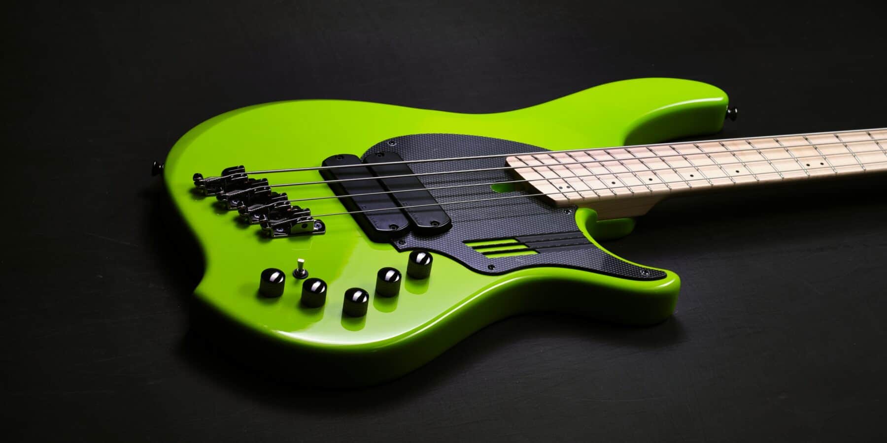 Dingwall NG2-4 Ferrari Green | Bass Buddha