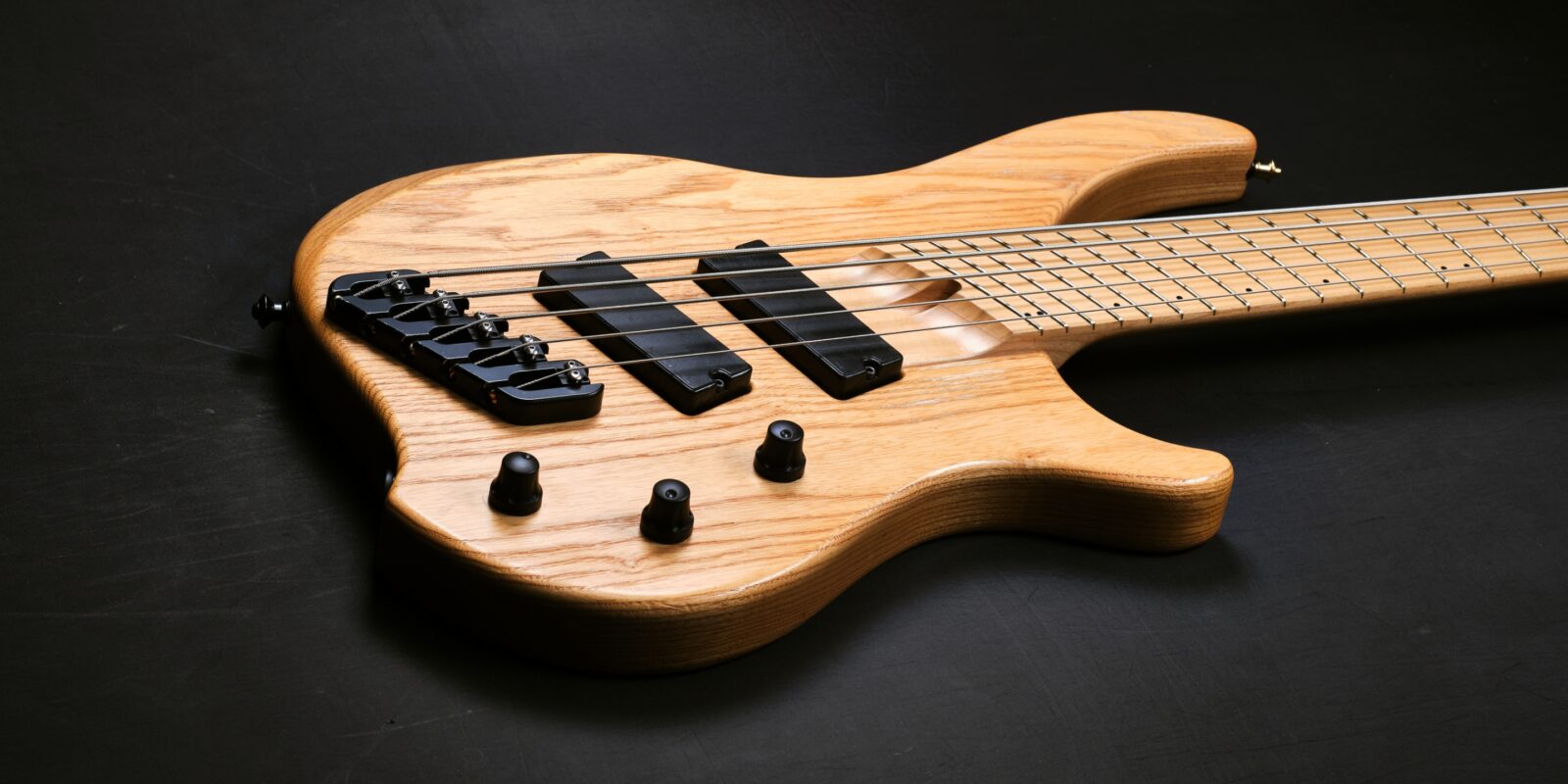Preowned Dingwall ABZ 5-string | Bass Buddha