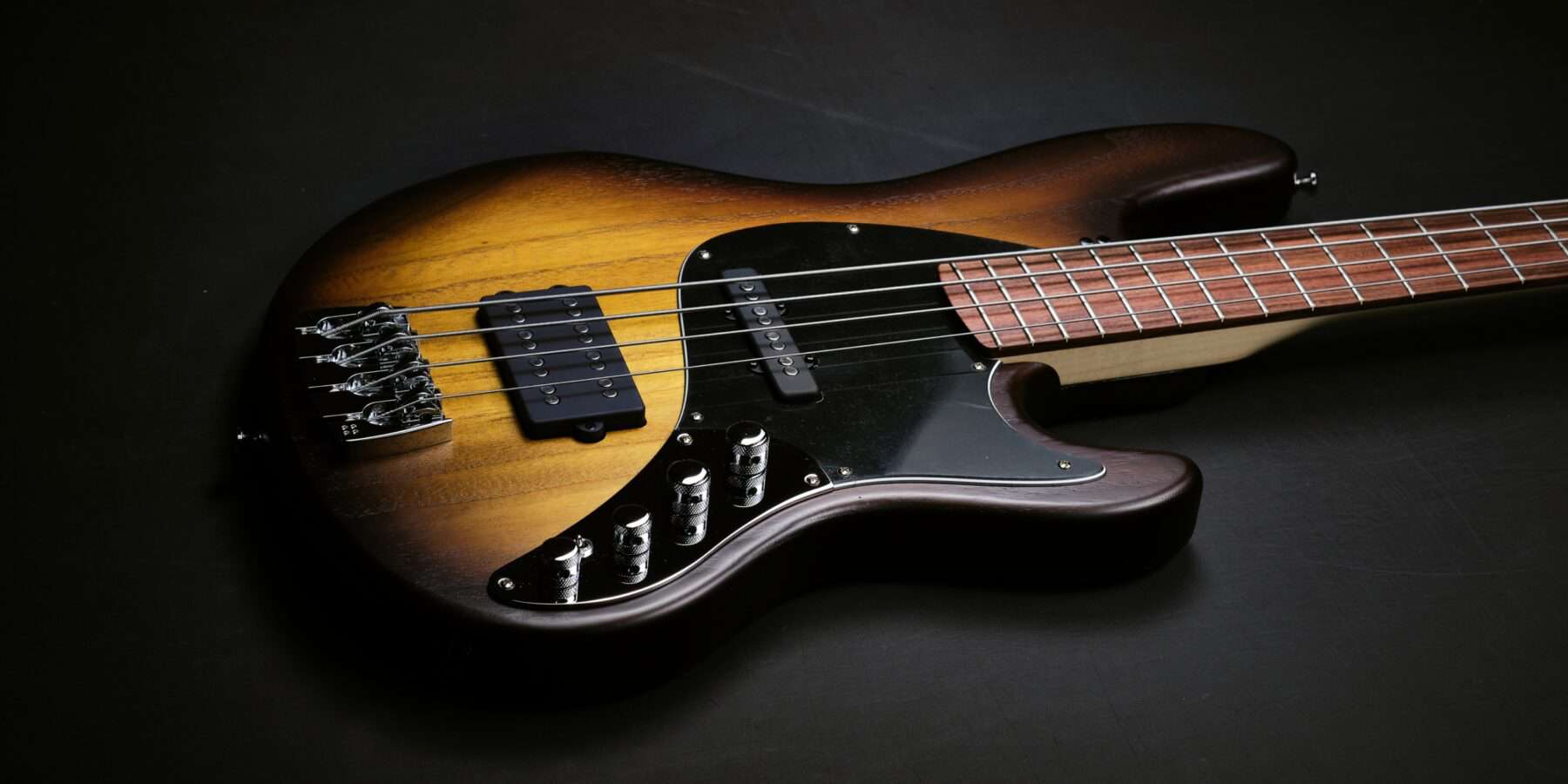 Sandberg TM4 SL Matt tobacco burst ( Super Light Weight) | Bass Buddha