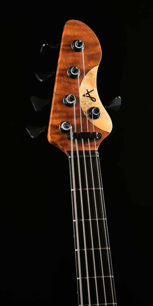 Preowned Alpher Mako Elite 5 (2015) | Bass Buddha