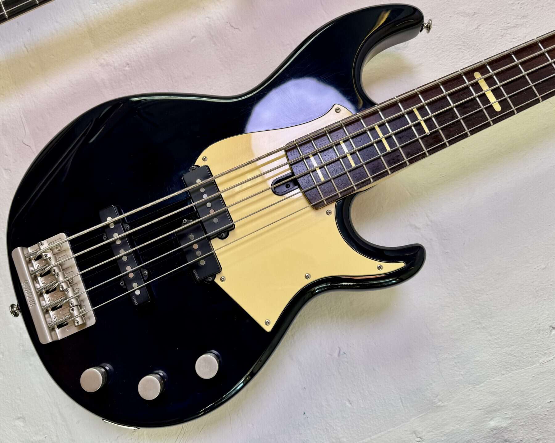 Preowned Yamaha BBP-35 Midnight Blue | Bass Buddha
