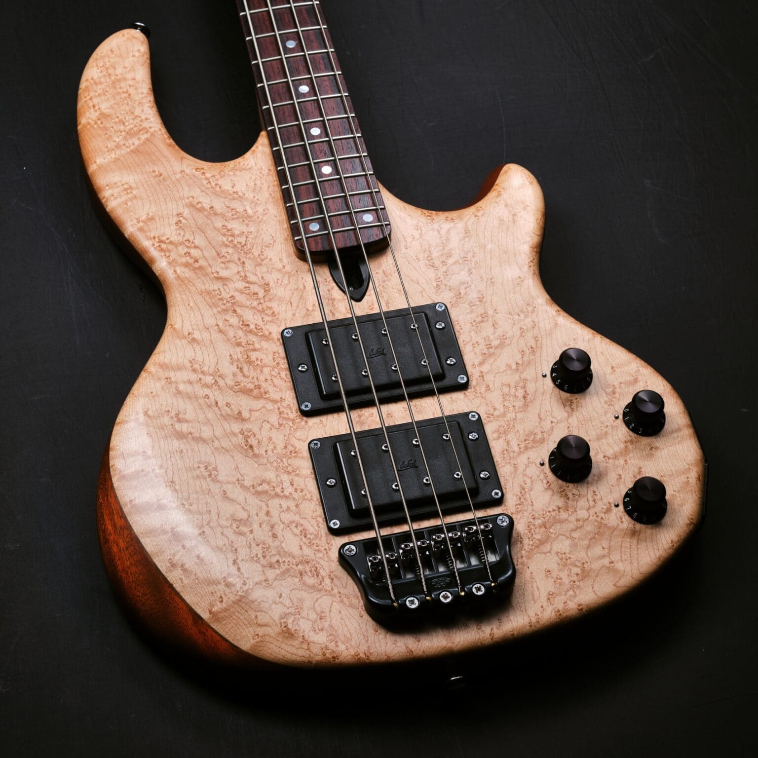 Pre-owned Wal MK II (2023) Birdseye Maple Top | Bass Buddha
