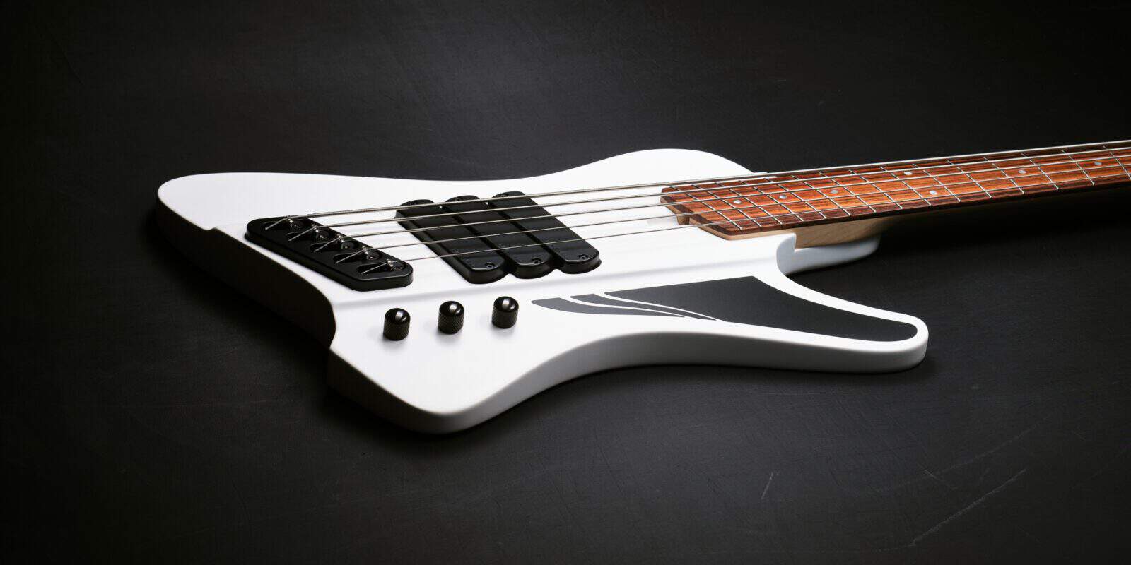 Dingwall D-Roc 5 Standard Ducati White | Bass Buddha