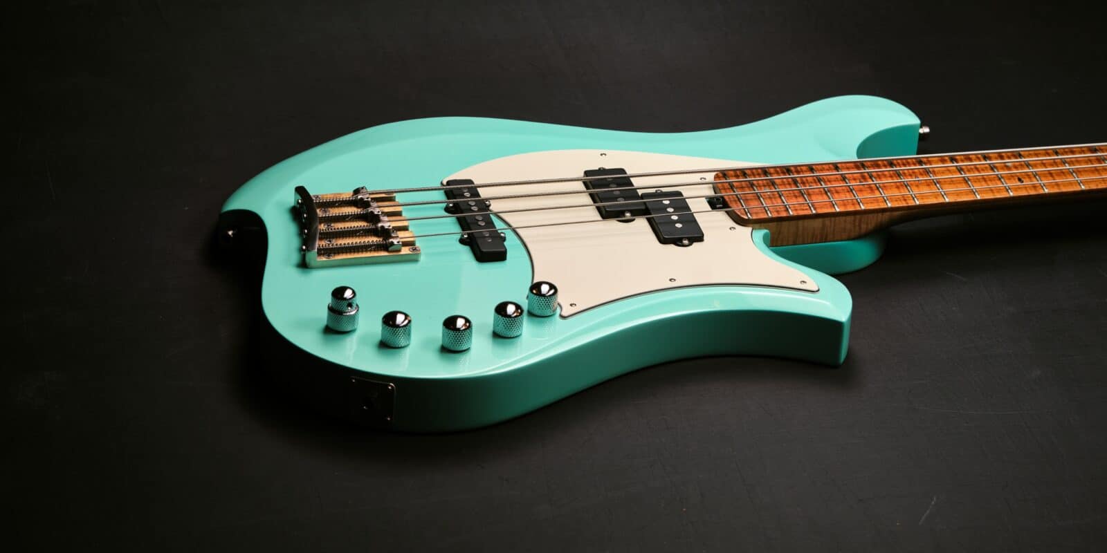 Bacci Guitars Marleo IV Seafrost Green | Bass Buddha