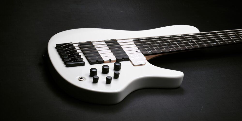 Mattisson HL-6 White Pearl 33" True Temperament Frets Team Built | Bass ...