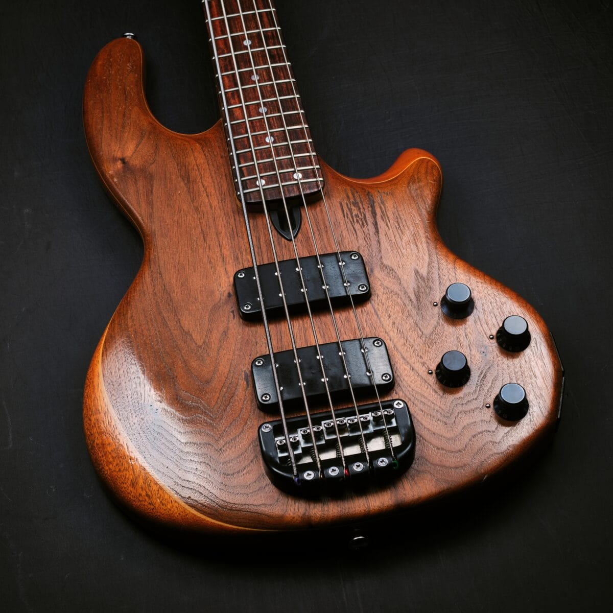 Pre-owned Wal MK II American Walnut (1988) | Bass Buddha