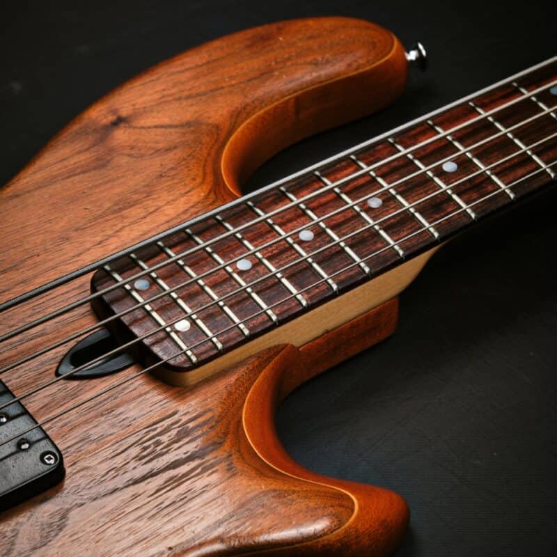 Pre-owned Wal MK II American Walnut (1988) | Bass Buddha