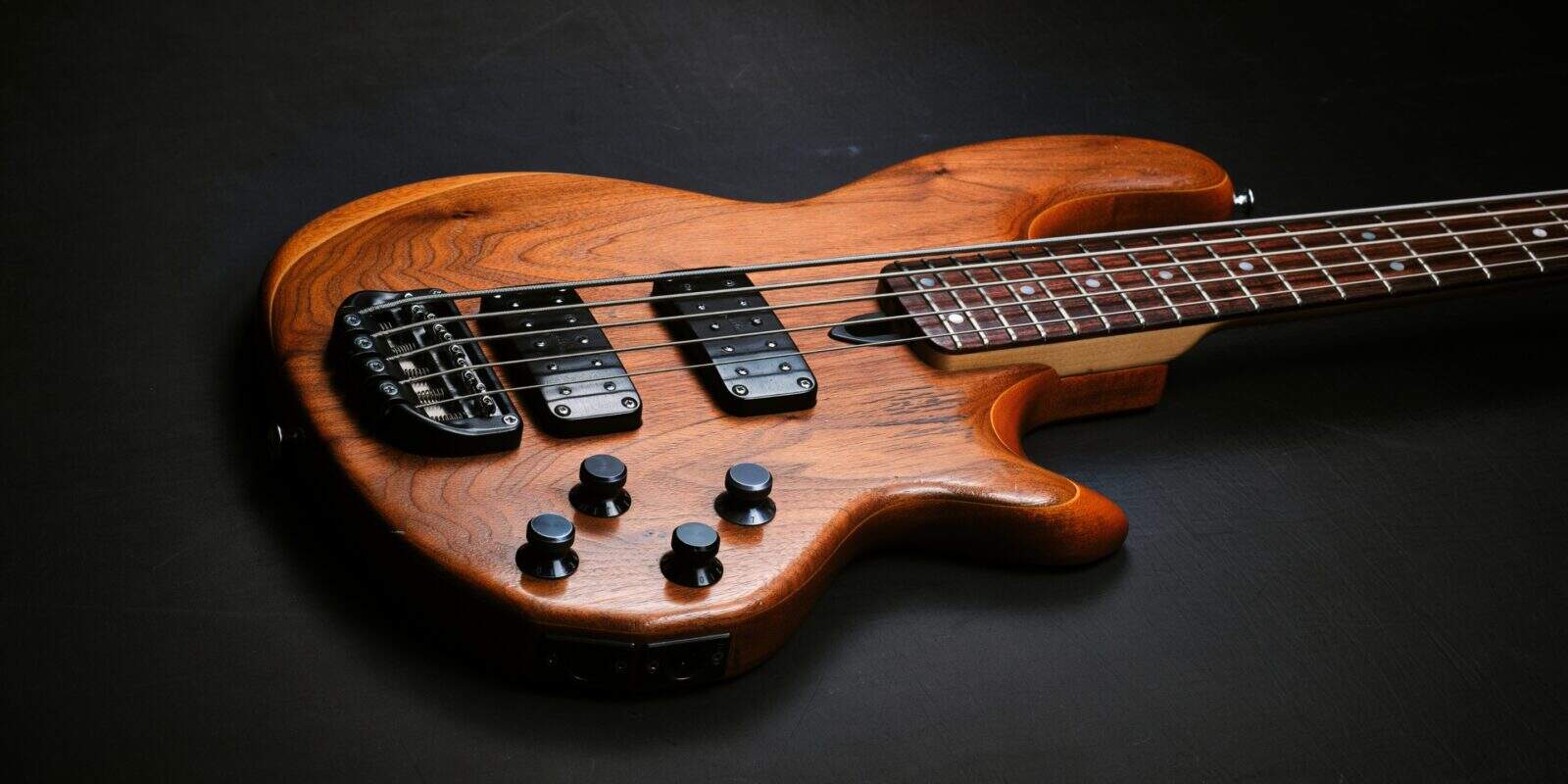 Pre-owned Wal MK II American Walnut (1988) | Bass Buddha