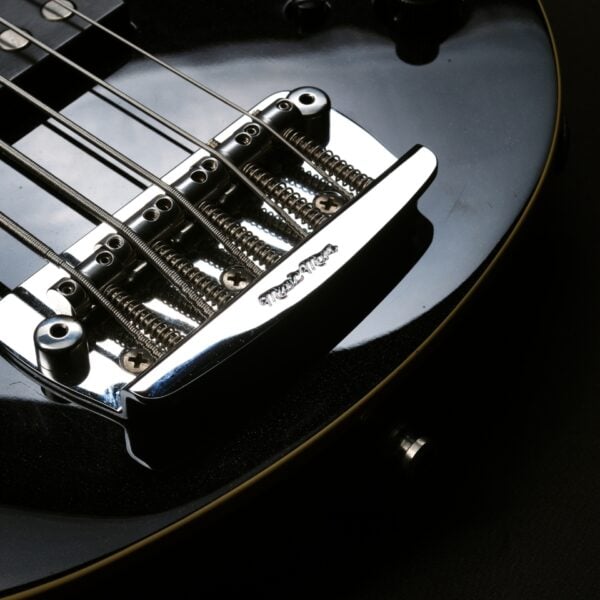 Pre-owned Music Man Reflex 5 HH Black (2011) | Bass Buddha